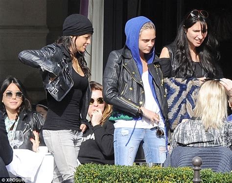Michelle Rodriguez And Lover Cara D Arrive At French Eatery In Mercedes Benz Autoevolution