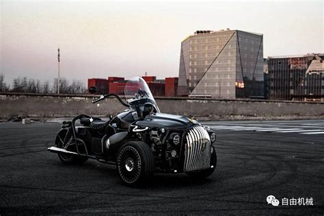 将汽车发动机塞进摩托车里，试驾路威蓝盾倒三轮 车家号 发现车生活 汽车之家