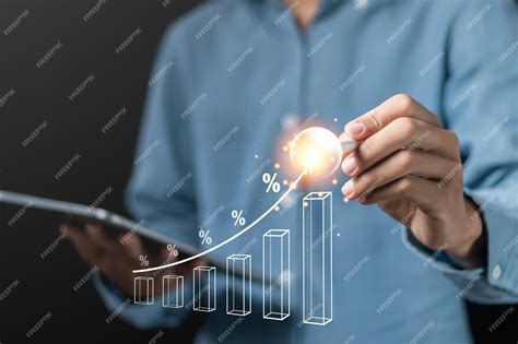 Premium Photo Big Data Analytics And Business Intelligence Concept Businessman Holding Global