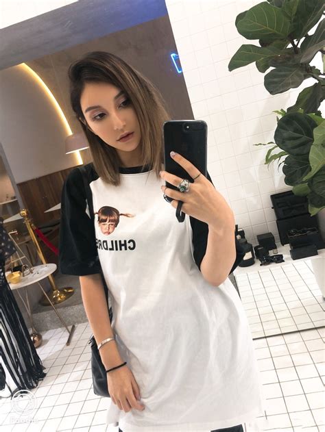 李雨桐妈妈斥薛之谦婚内出轨 曝薛爸曾两次找她们谈话娱乐频道凤凰网