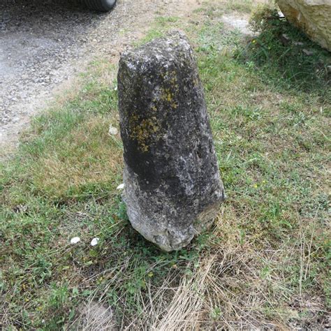 Chasse Roue Ancien En Pierre Pièce Authentique
