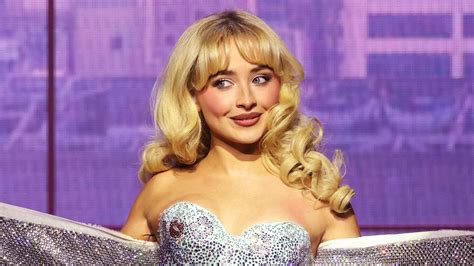 Why Curtain Bangs Look Amazing On Everyone Glamour Uk