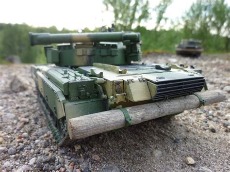 Т-80УД — Каропка.ру — стендовые модели, военная миниатюра