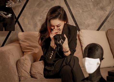 Startup Life Kyuri Yeom Of Luneil Group On Her Silk Masks