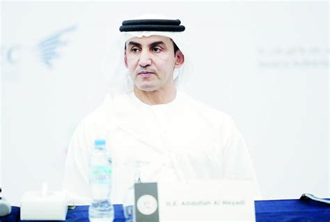 استقبال بالورود لمنتخب شباب الإمارات للمواي تاي صحيفة الخليج