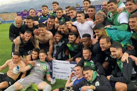 Por Las Manos De Cambeses Banfield Eliminó A Godoy Cruz Y Se Metió En