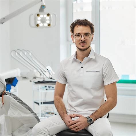 Dr Robert Andrei Clinica Biomed