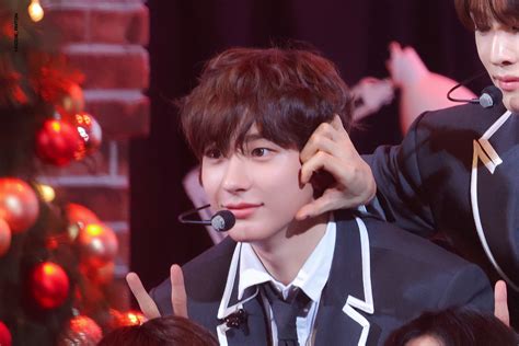 [잡담] 앤톤 네컷 상당히 귀엽다 인스티즈 Instiz 연예 카테고리