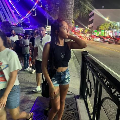 Amour Mimi Threads Say More