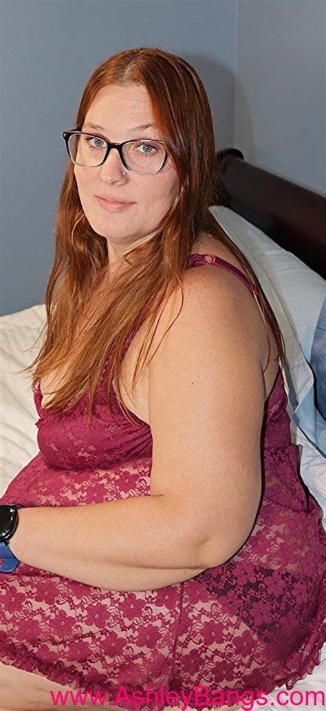 Lovely Hottie Ashley Bangs Showing Her Fat Ass And Pussy Photos