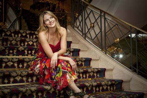 lisa kelly s feet