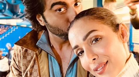 Arjun Kapoor Wishes Girlfriend Malaika Arora On Birthday ‘be Mine