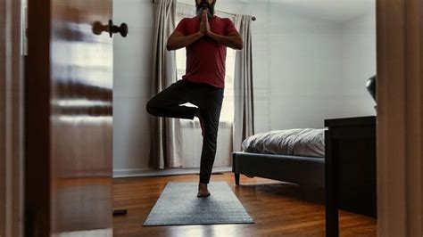 Balance Exercises For Seniors How To Do Them Safely Balance Exercises For Seniors How To Do Them Safely