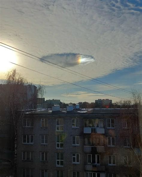Эффект «дырявого облака и паргелий над Нижним Новгородом 10 11 2021 Что представляет собой