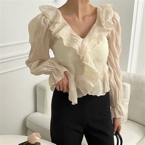 여자 가을하객룩 시스루 프릴 러플 여리여리 블라우스