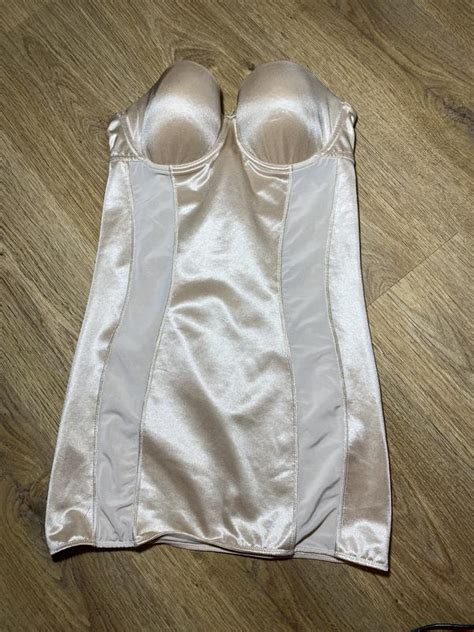 Втягуючий пеньюар коректуюча білизна — ціна 156 грн у каталозі Пеньюари Купити жіночі речі за