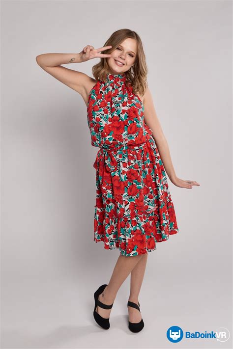 Coco Lovelock In Hot Cup Of Coco At BaDoinkVR Direct Stripper