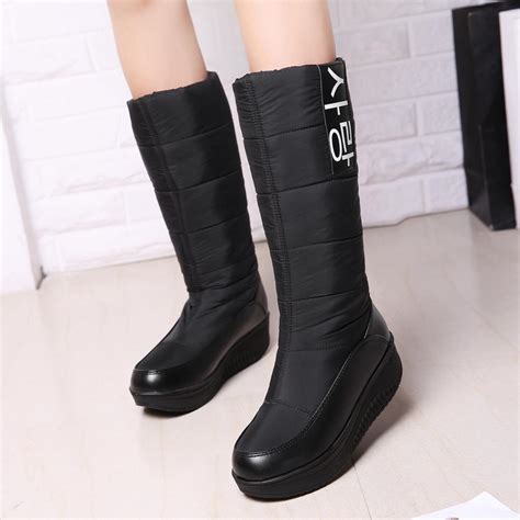 Снігові чоботи зручні круглий Toe ковзання на твердому Med каблук платформи зимові жіночі туфлі