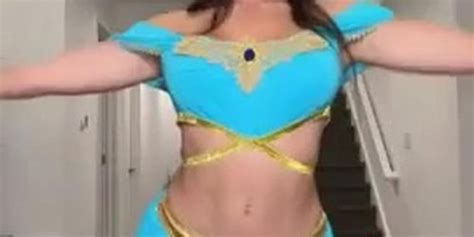 Jakara Mitchell Arabic Dance Ppv