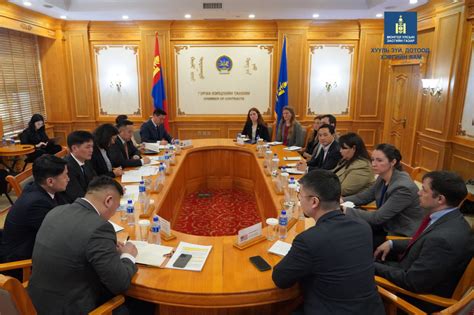 АНУ ын Төлөөлөгчдийн танхимын Дотоод аюулгүй байдлын хорооны албаны хүмүүсийг хүлээн авч уулзав