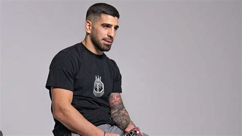 თოფურია მადრიდში ჩამოფრენისას დავფიქრდი რატომ უნდა გავიარო უცხოელების გასასვლელში