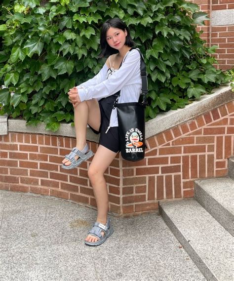 30도 33도 옷차림 디스커버리 변우석 여성 샌들 여름 등산 신발 슬리퍼 네이버 블로그