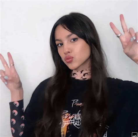 Those Lips Are So Hot Roliviarodrigonsfw