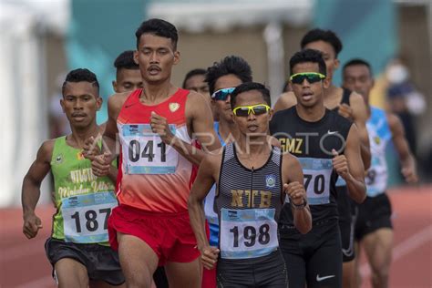 Ridwan Juarai Lari 1500 Meter Putra Pon Papua Antara Foto