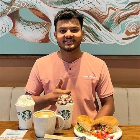 Abhishek Jaiswal 》nagpur Food Foodedge 49 • Threads Say More