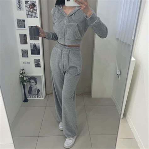 트레이닝세트벨벳벨로아세트 후드 크롭 집업 트레이닝세트 집업후드 와이드팬츠 벨벳세트 벨벳추리닝 벨로아 기모트레이닝세트 벨벳트레이닝세트 트레이닝셋업 벨로아트레이닝 데일리