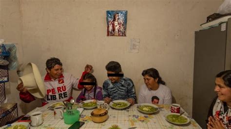 Perú La Familia De Pedro Castillo Está Bajo Asilo En La Embajada De