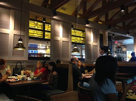 Red Lobster San Juan Restaurant Reviews Photos And Phone Number
