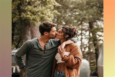 ये पांच इशारे बताते हैं रिलेशनशिप में सेक्सुअल लाइफ अच्छी जा रही है Good Sex In Relationship