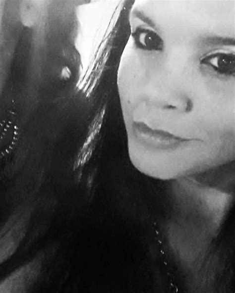 Dream Without Limits — Ella Era Una Chica Surfeando Bs As Ella Era Una