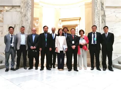 吴心伯院长率外交部专家学者代表团访问欧洲三国