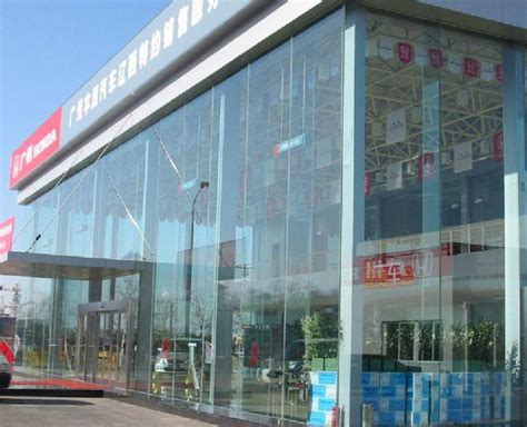 全玻璃幕墙施工价格 中东幕墙