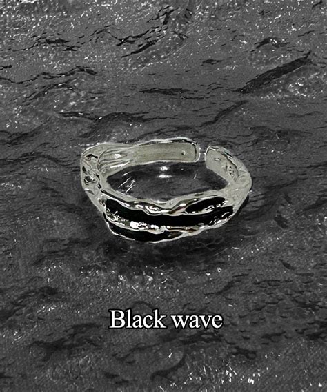[어센트 레온 착용] Black Wave Ring 검은 파도 바다 힙한 스트릿 빈티지 고딕 시크 댄서 무채색 흑백 반지 오픈링