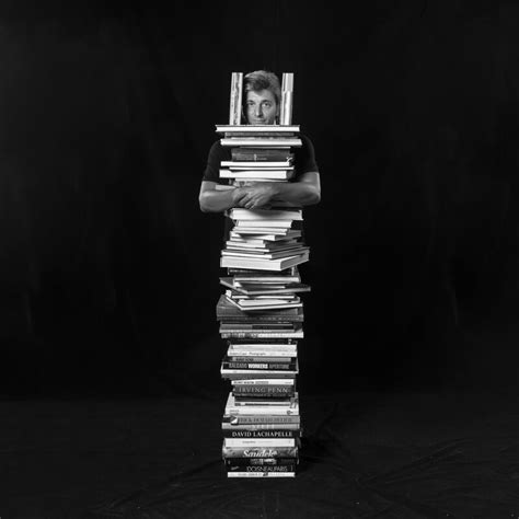 Retrato De Lucas Lenci Que Integra O Ensaio “o Olho Que VÉ” De Autoria De Paulovitale Paulo