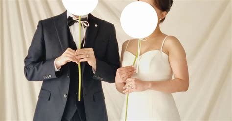 원하는 스타일 다 해주시고 생화 활용도 너무 잘해주셔서 대대만족했습니다~ 헤어변형이 제일 크게 만족스러웠던 것 같으네요