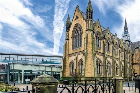 Small Business Leaders Are Going For Growth With Leeds University Business Schools Help To Grow