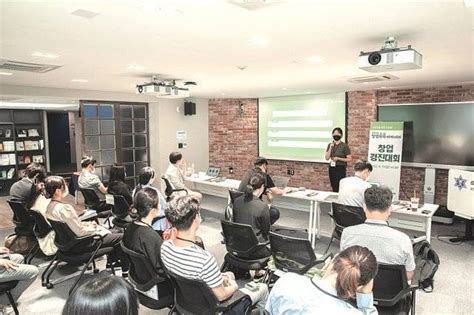 창업 인큐베이터 혁신 통해 스타트업 친화적 생태계 조성”