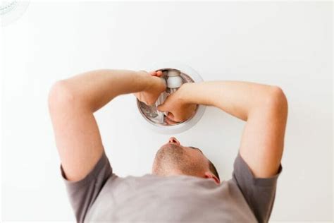 RV Ceiling Lights Not Working When Plugged In Causes Fixes