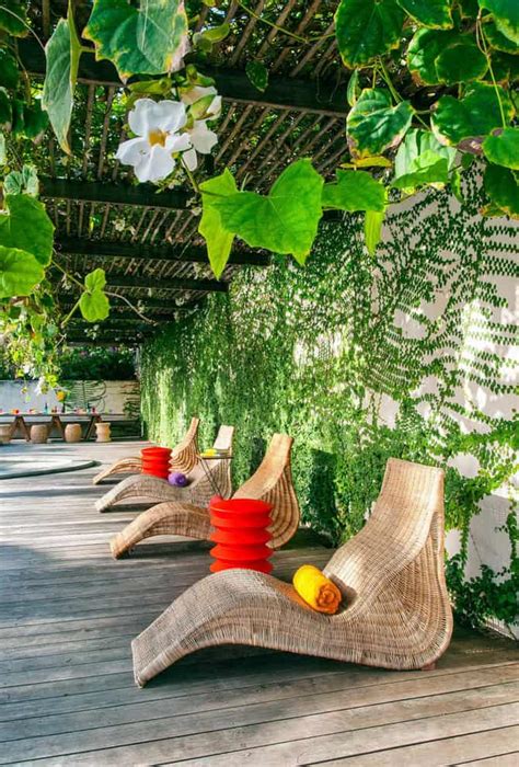 15 Phenomenal Tropical Deck Designs You Just Cant Resist
