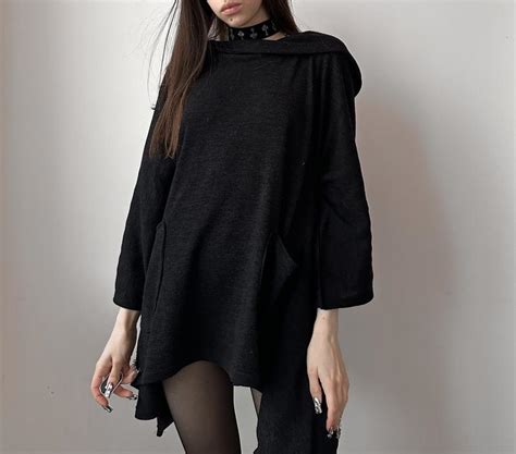 Готичне чорне худі накидка оверсайз Gothic Vintage готика вінтаж гоблінкор — ціна 380 грн у