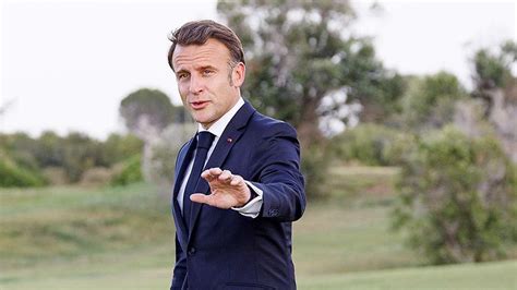 Во Франции призвали Макрона перестать монополизировать власть Новости мира Известия 11 07 2024