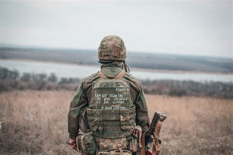 Ukrainos Fotomenininko Volodymyr Chernyak Nuotraukų Paroda Elektronikos Ir Informatikos