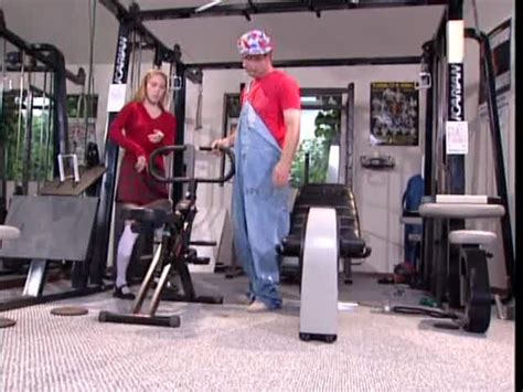 Lola Has A Work Sex Her In Pop S Gym Porn 19