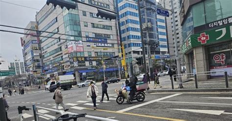 스쿨존 사고 80이상 30km 이하에서여전히 위험한 학교앞