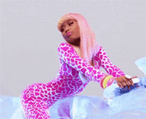 Nicki Minaj Twerk Super Bass Song  612×500