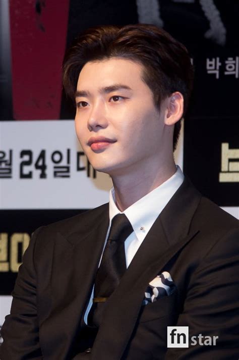 ‘브이아이피 이종석 “비주얼적으로 느와르에 적합하지 않아” 헉스